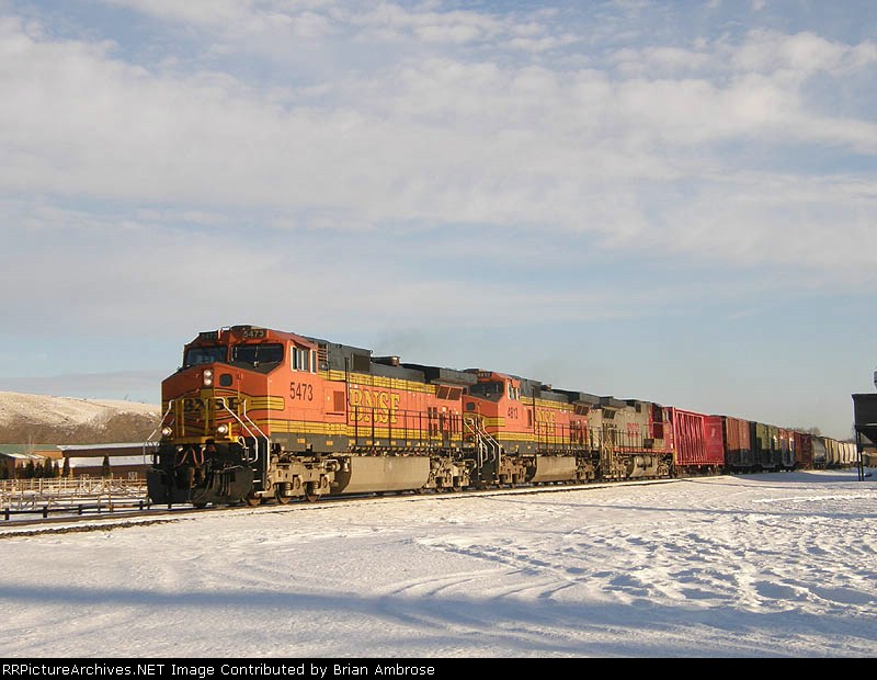 BNSF 5473 West